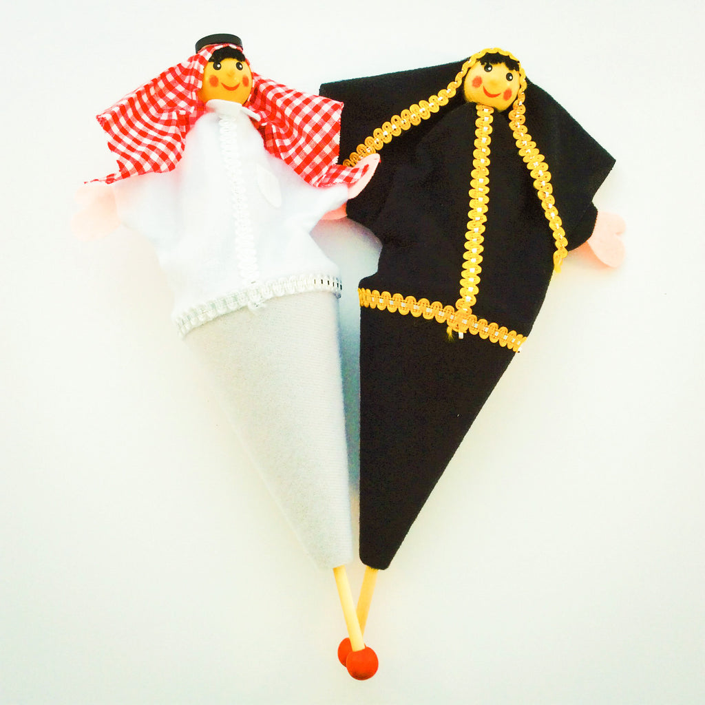 Saudi Man And Lady Pop Up Puppets – EzyEd